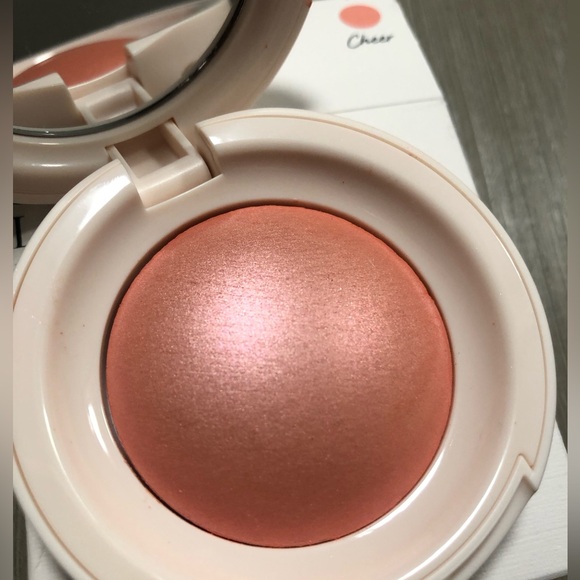 Rare Beauty | Makeup | Cheer Soft Pinch Luminous Powder Blush | Poshmark